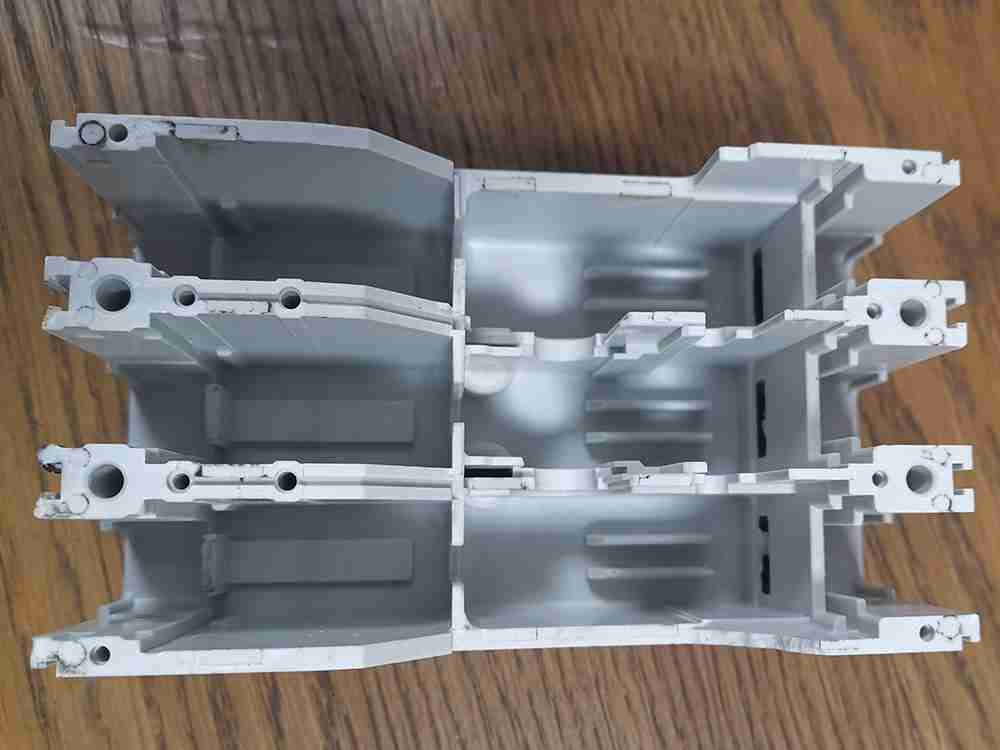 BMCDMCVertical - Injection Molding Machines